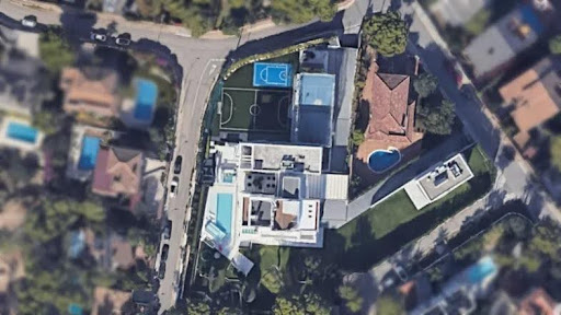 Lionel Messi: House | Address | Properties | Cars | News – A Complete ...